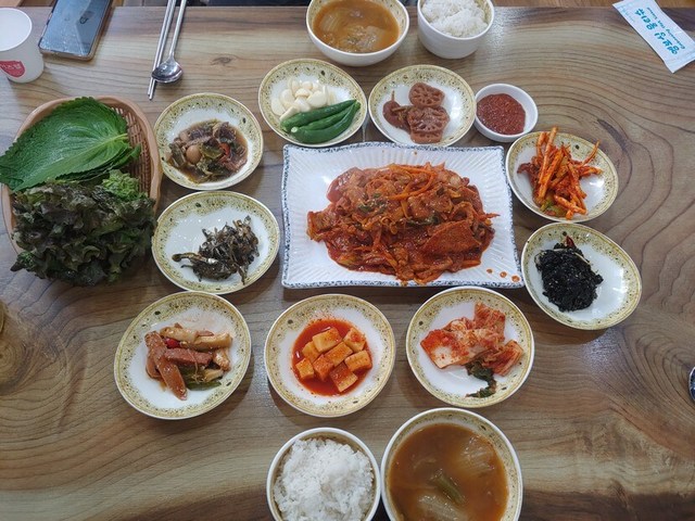 🌈🌈 이렇게 푸짐한데 1인 8,000원이라니~!!!! 👍👍👍 | 뉴스트림